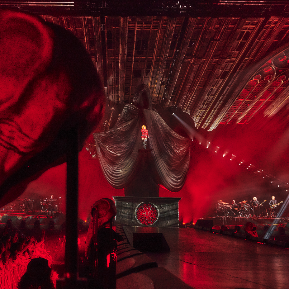 Mylène Farmer's Nevermore tour live album is available for pre-order ...