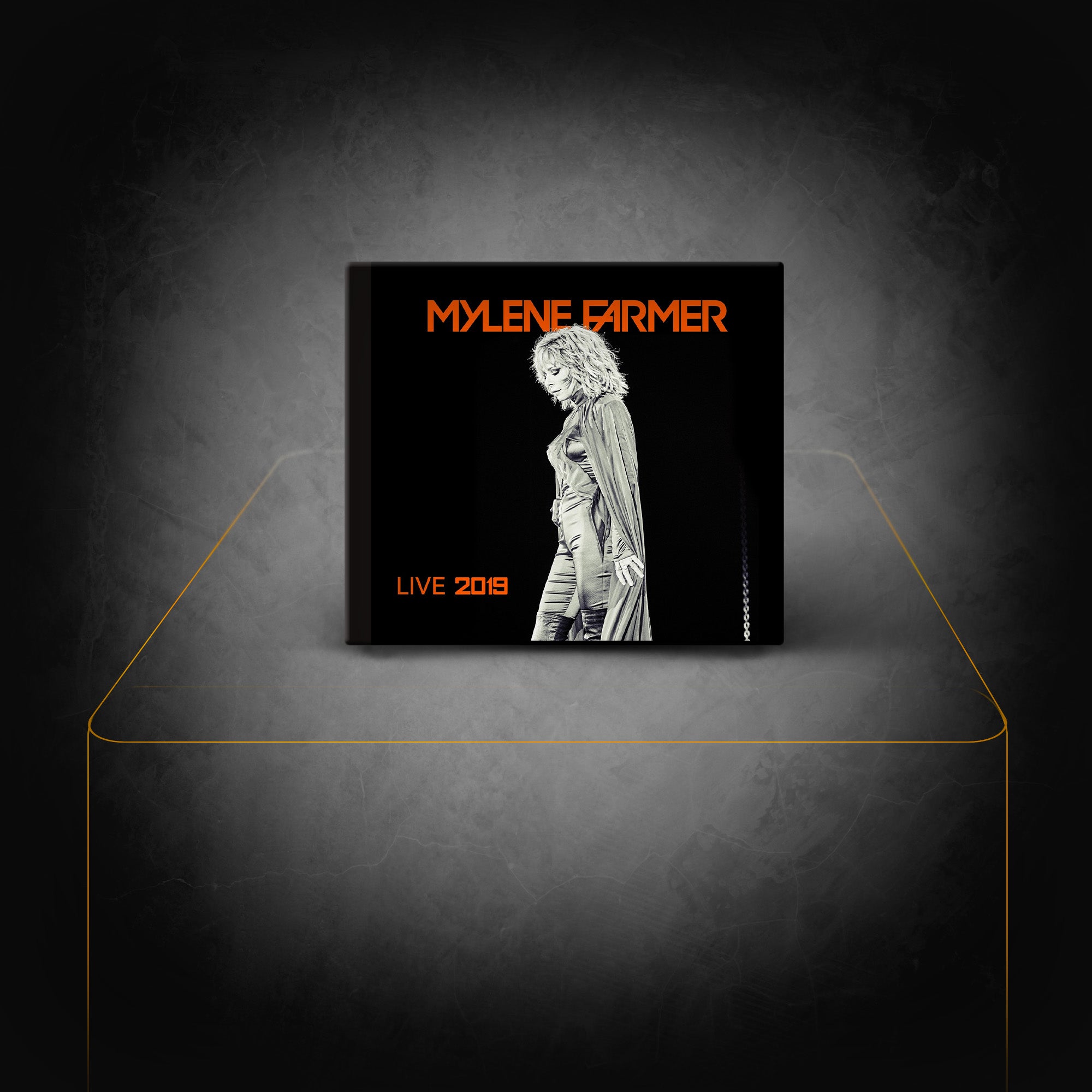 Mylene Farmer – OFFSTAGE